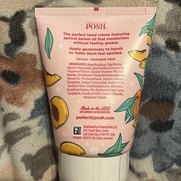Perfectly Posh | Bath & Body | Big Fat Yummy Hand Crme Wassup Peaches ...
